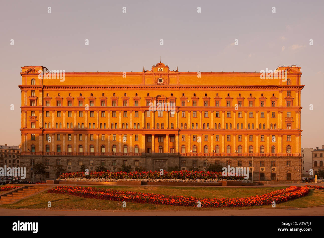 LUBYANKA BUILDING AT TWILIGHT MOSCOW RUSSIA Stock Photo - Alamy