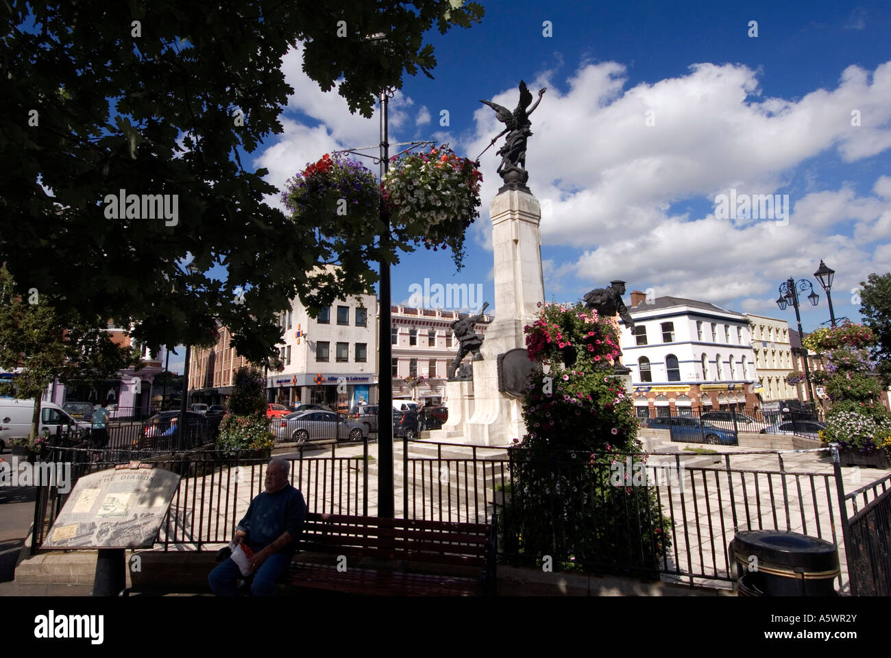 Diamond War Memorial, Londonderry, Northern Ireland Stock Photo - Alamy