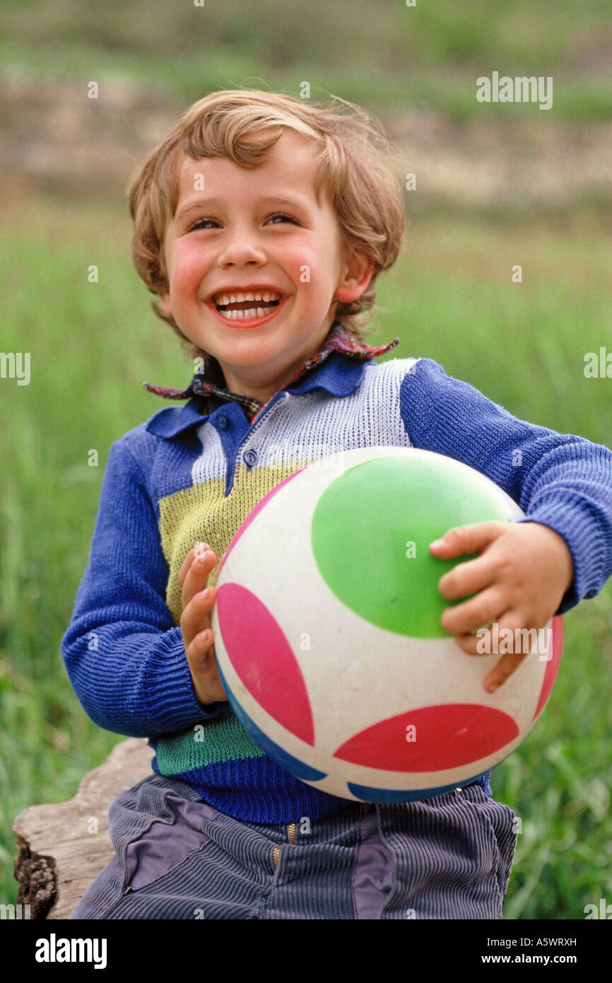 Children playing fair good hi-res stock photography and images - Alamy