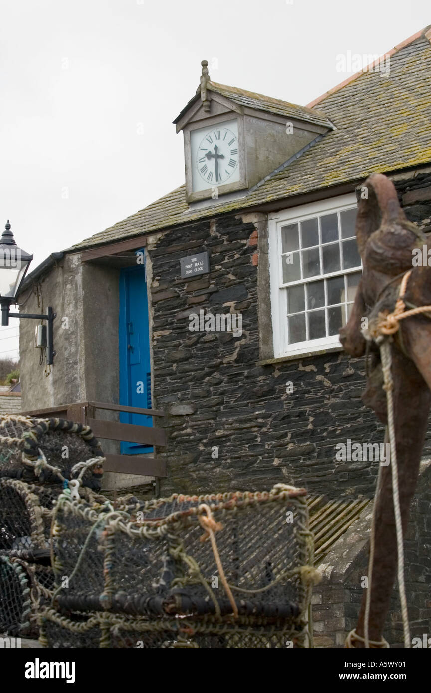 Port isaac shop hi-res stock photography and images - Alamy
