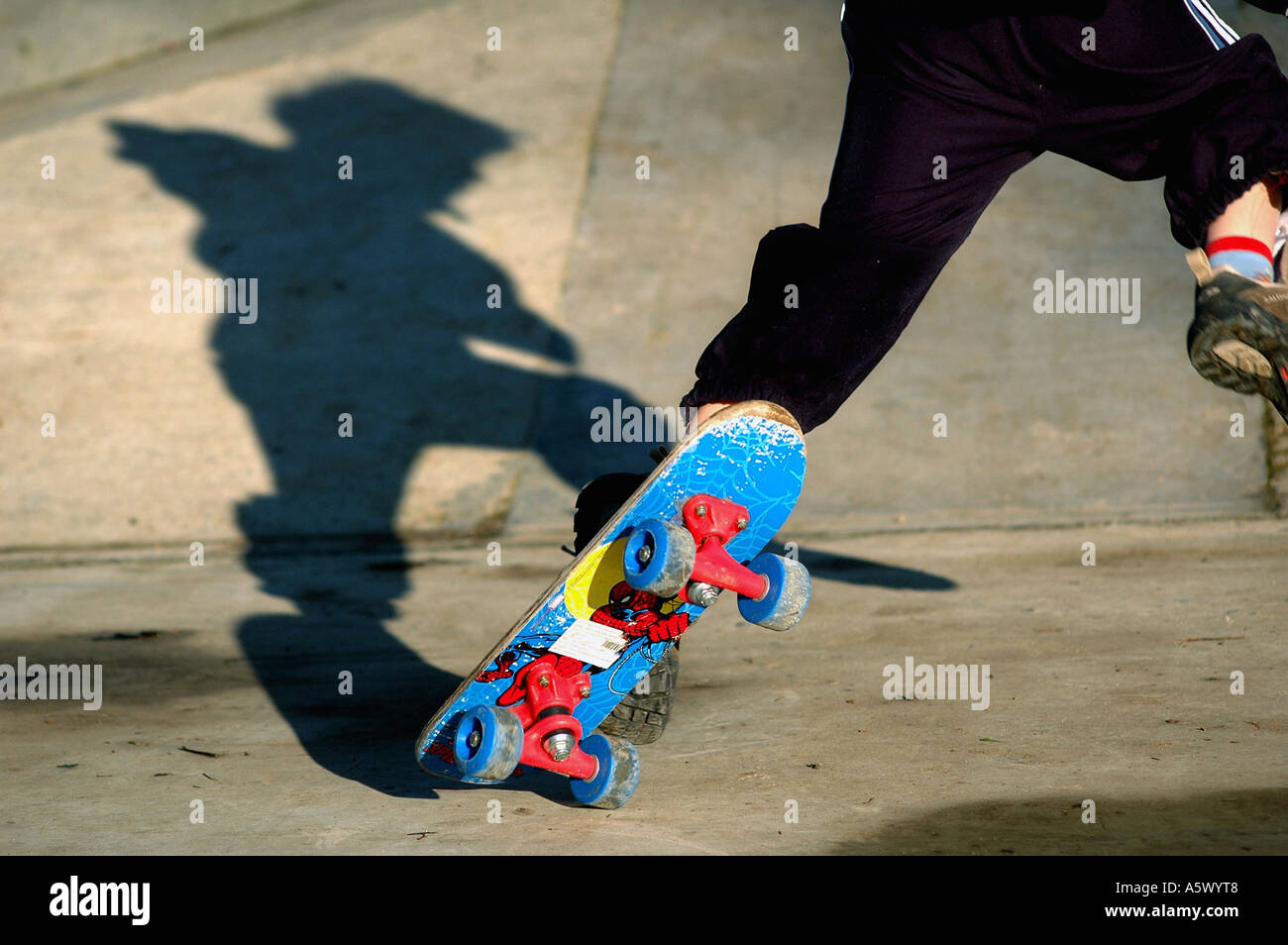 Skateboard bowl helmet hi-res stock photography and images - Alamy