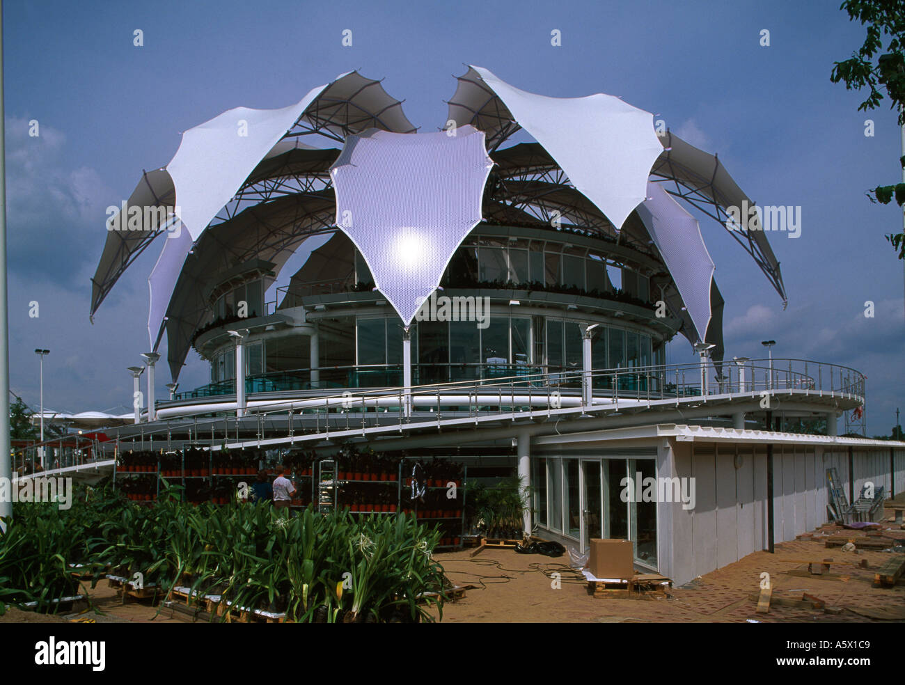 Expo 2000, Hanover. Venezuelan Pavilion. Architect: Fruto Vivas Stock ...