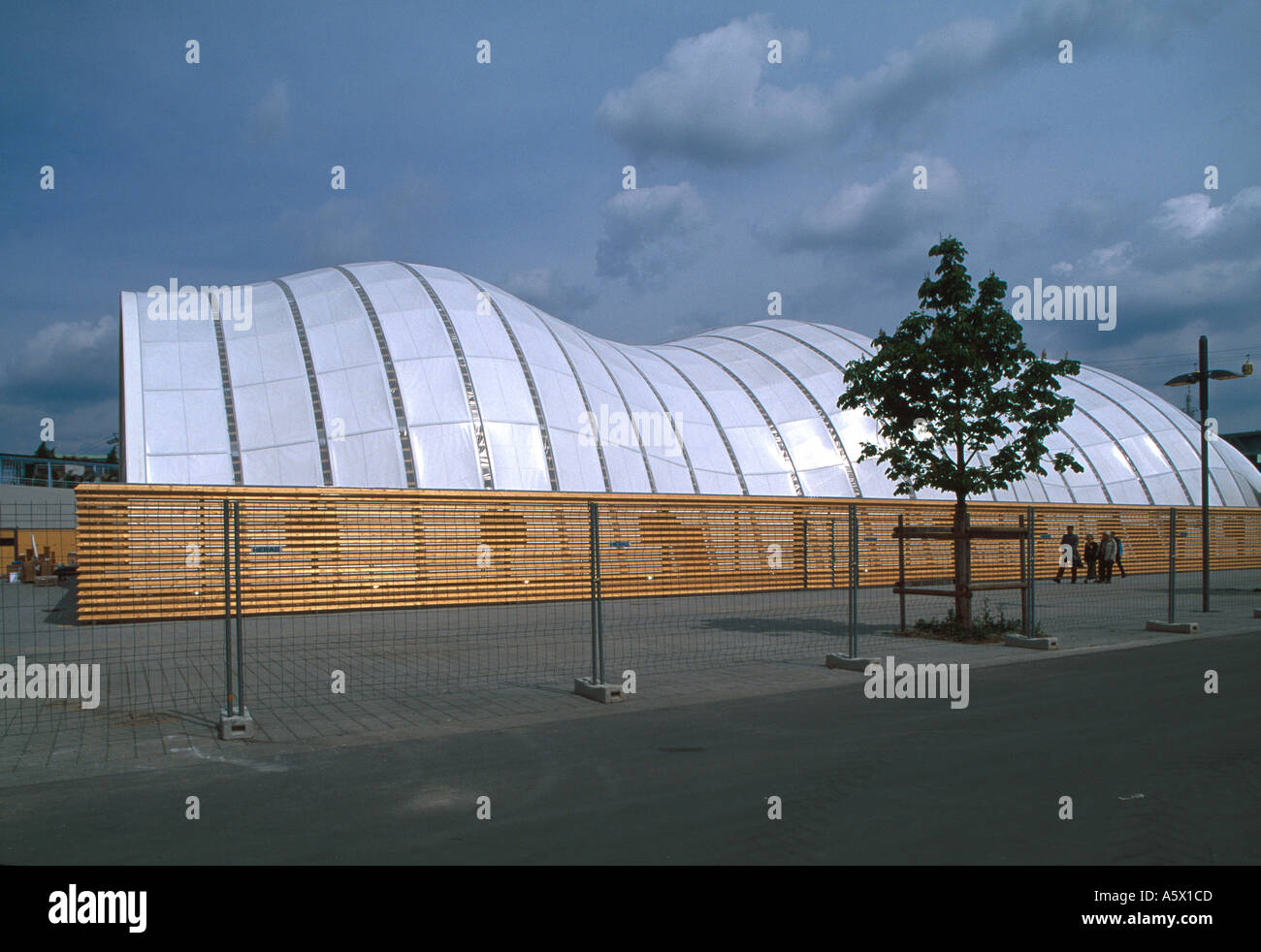 Expo 2000, Hanover. Japanese Pavilion. Architect: Shigeru Ban Stock ...