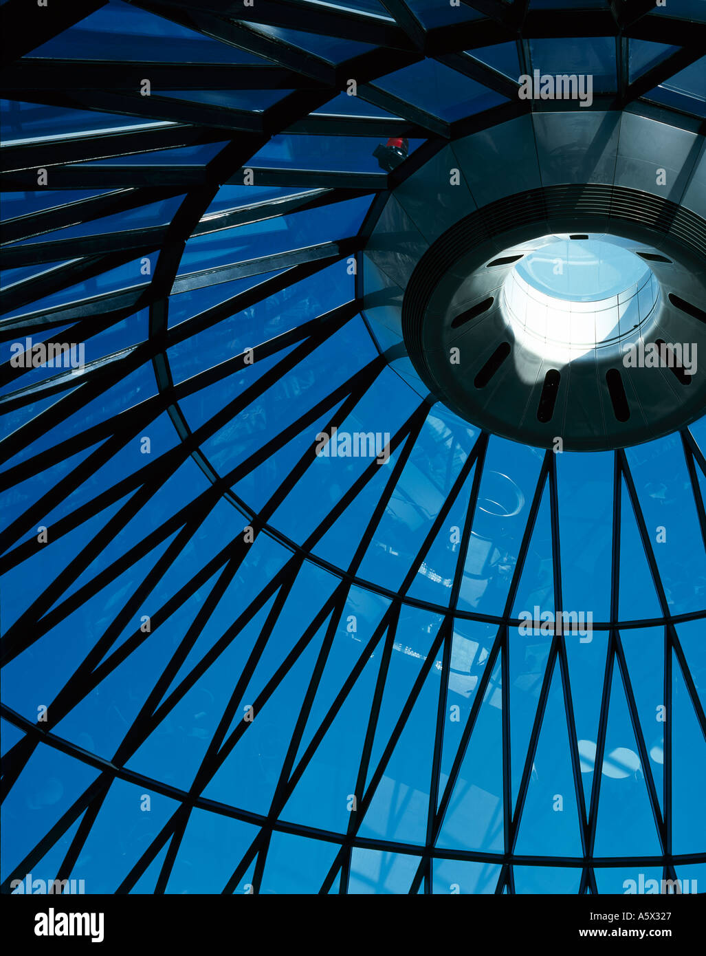 Exoskeleton Buildings High Resolution Stock Photography and Images - Alamy