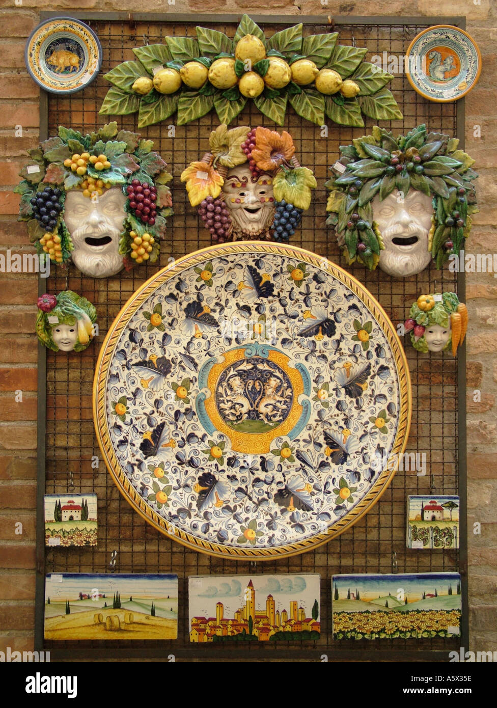 Tuscany italy ceramic painted pottery hi-res stock photography and ...