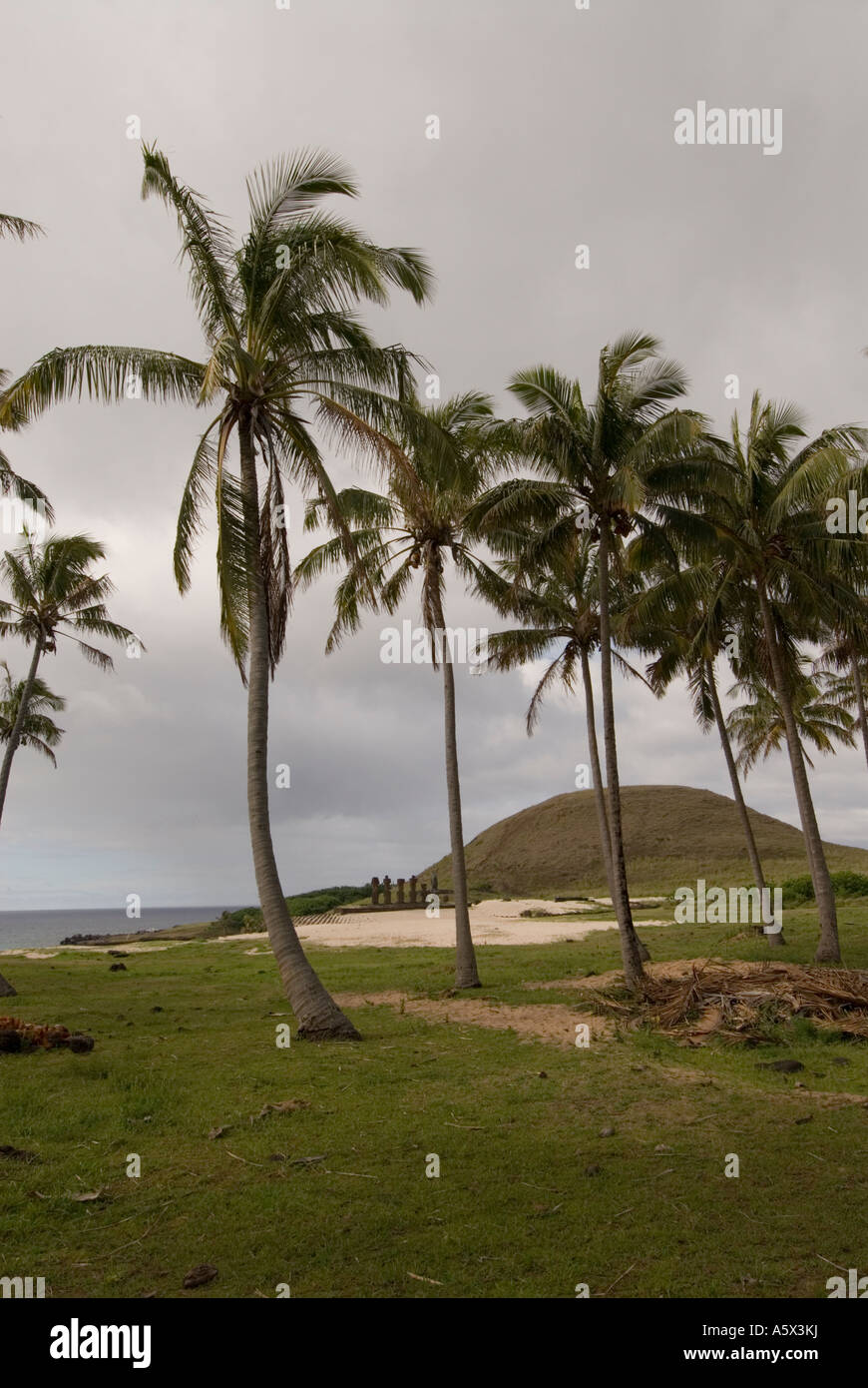 Remote unpopulated island hi-res stock photography and images - Alamy