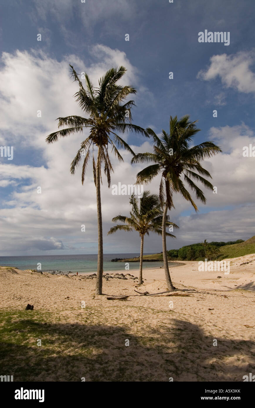 Remote unpopulated island hi-res stock photography and images - Alamy
