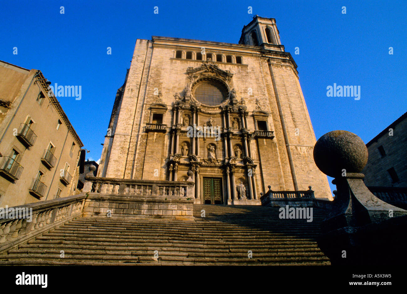 Gothic and baroque architecture hi-res stock photography and images - Alamy