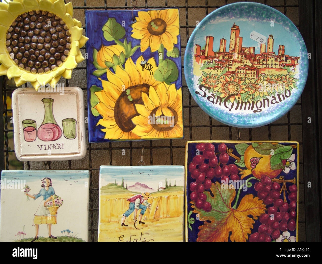 Tuscany italy ceramic painted pottery hi-res stock photography and ...