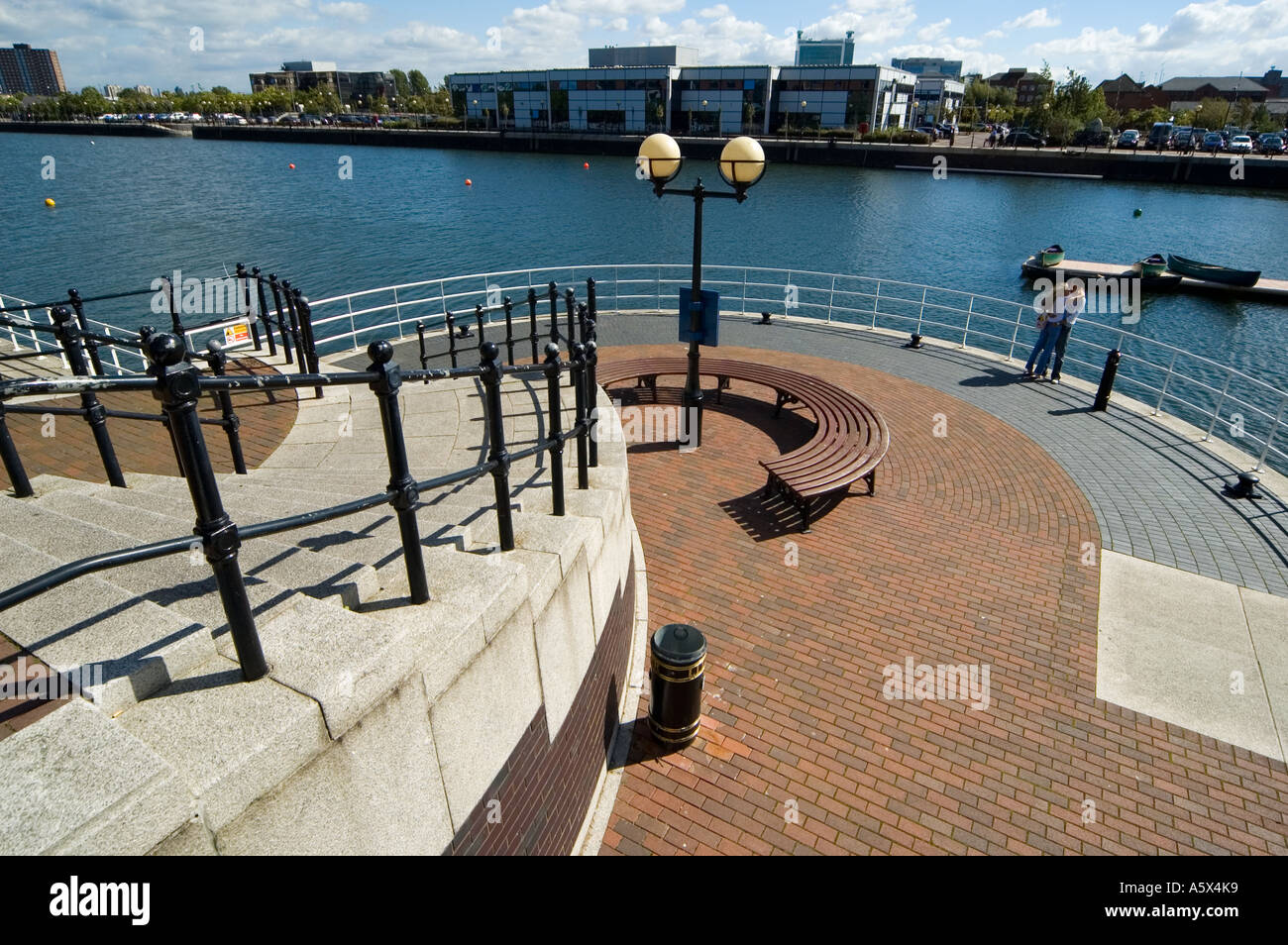 Canal lock and steps hi-res stock photography and images - Alamy