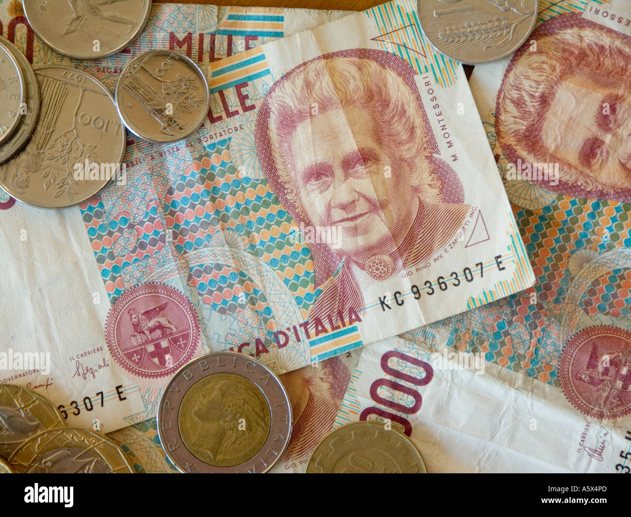 Italian lire collection hi-res stock photography and images - Alamy