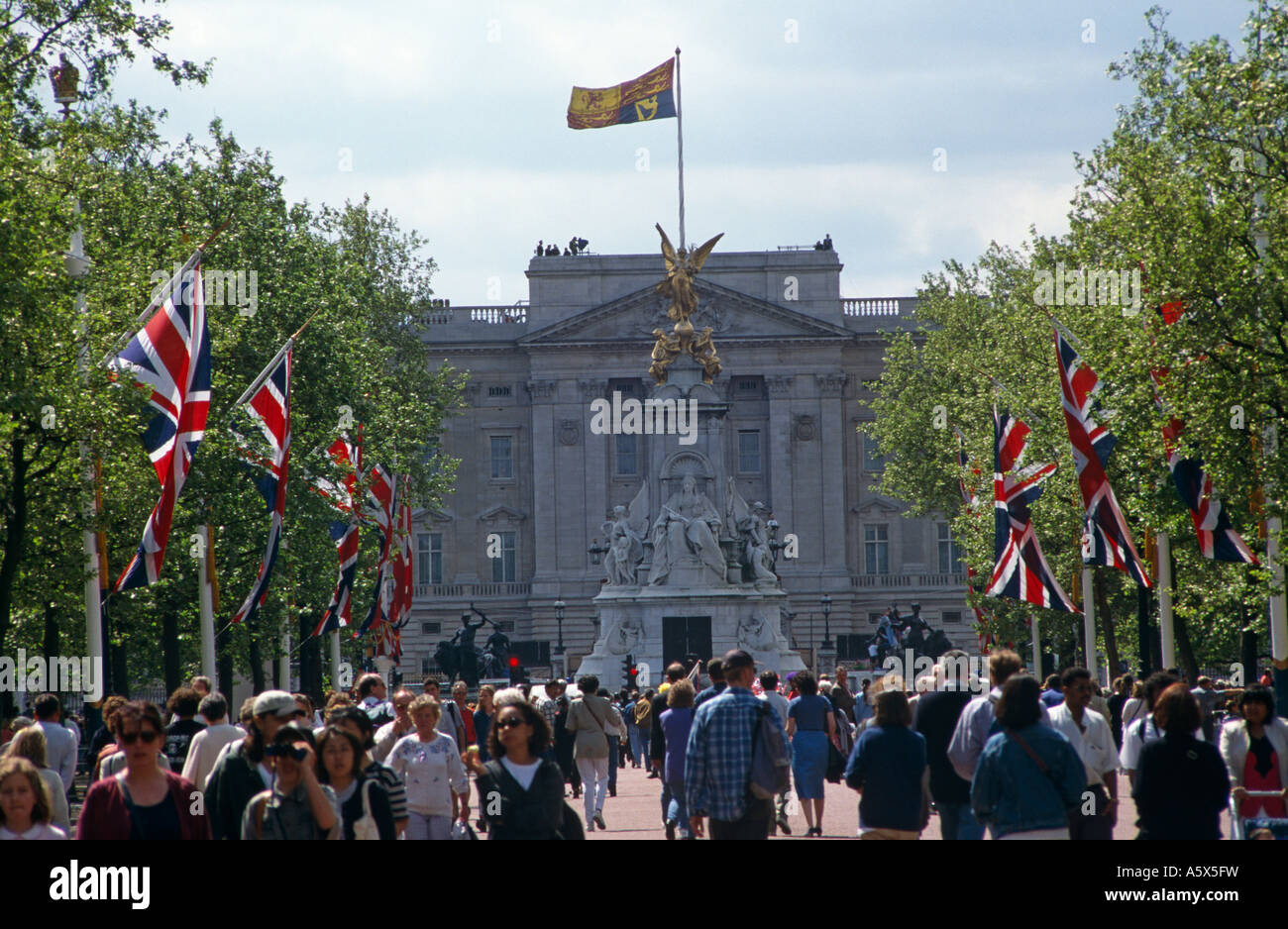 View down the Mall towards Buckingham Palace, on the 50th Anniversary of VE Day, 8th May 1995 ...