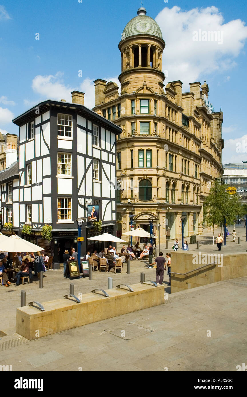 Shambles Square Manchester Stock Photos & Shambles Square Manchester ...