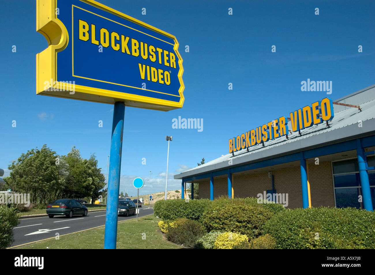 Blockbuster Video Uk Stock Photos & Blockbuster Video Uk Stock Images ...