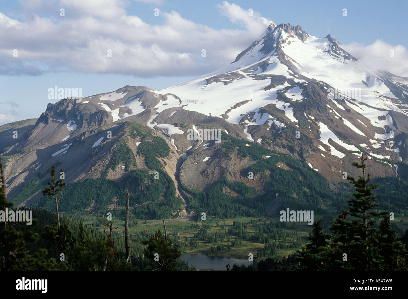 Mount Jefferson, Oregon, USA Stock Photo - Alamy