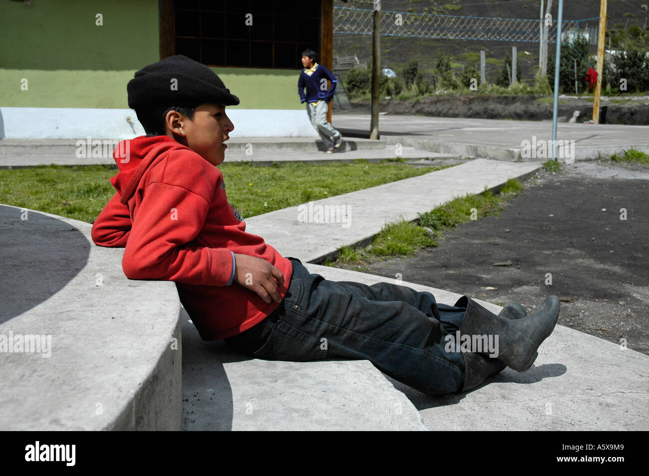 Ecuador school uniform hi-res stock photography and images - Alamy