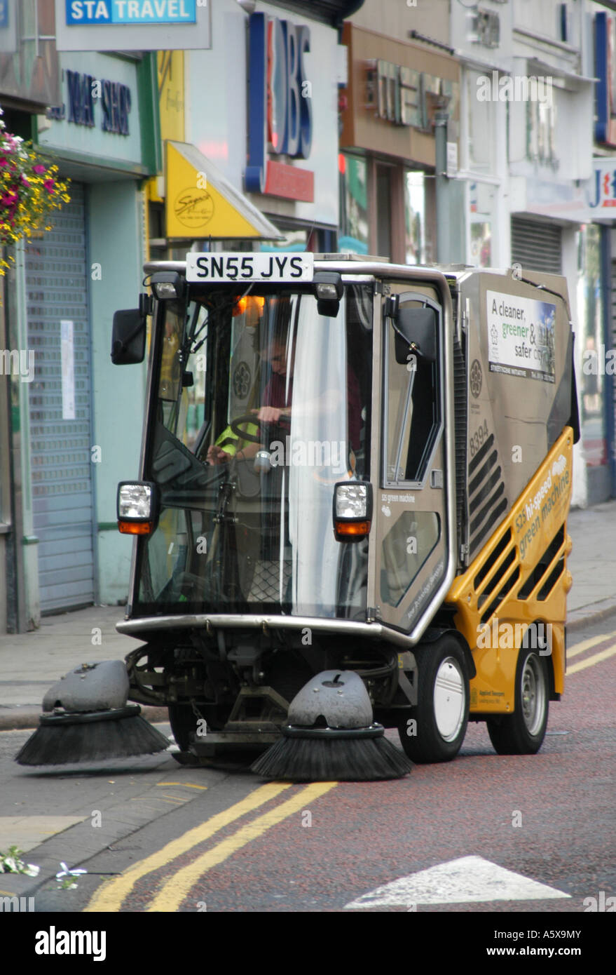 Green machine street cleaner hi-res stock photography and images - Alamy
