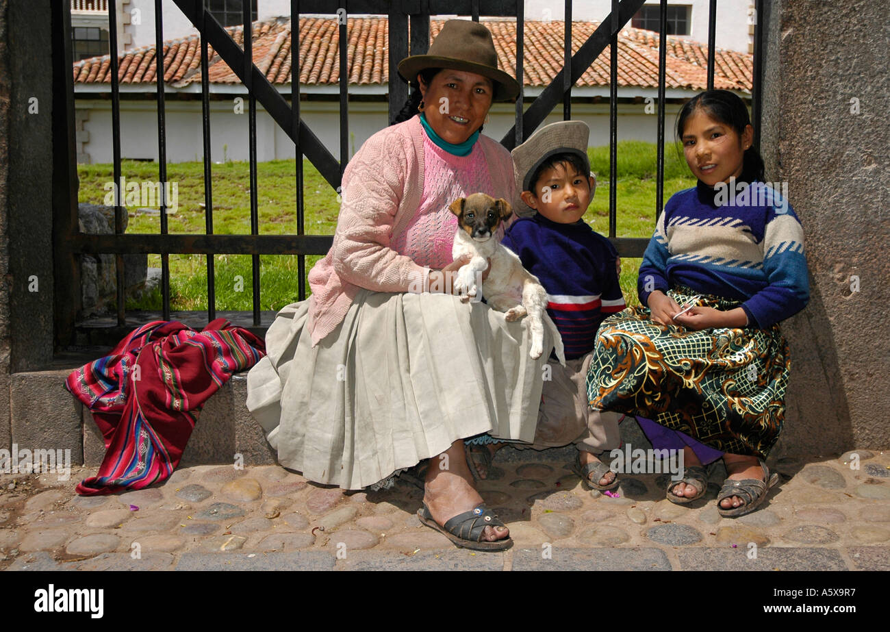 Indigenous Quechua family, Cusco, Peru, South America Stock Photo - Alamy