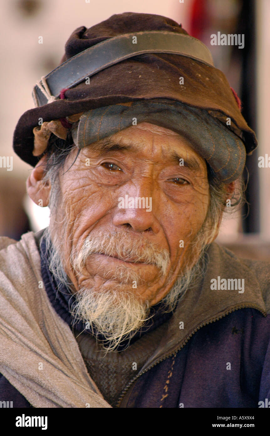 Portrait of elder man, Cusco, Peru, South America Stock Photo - Alamy