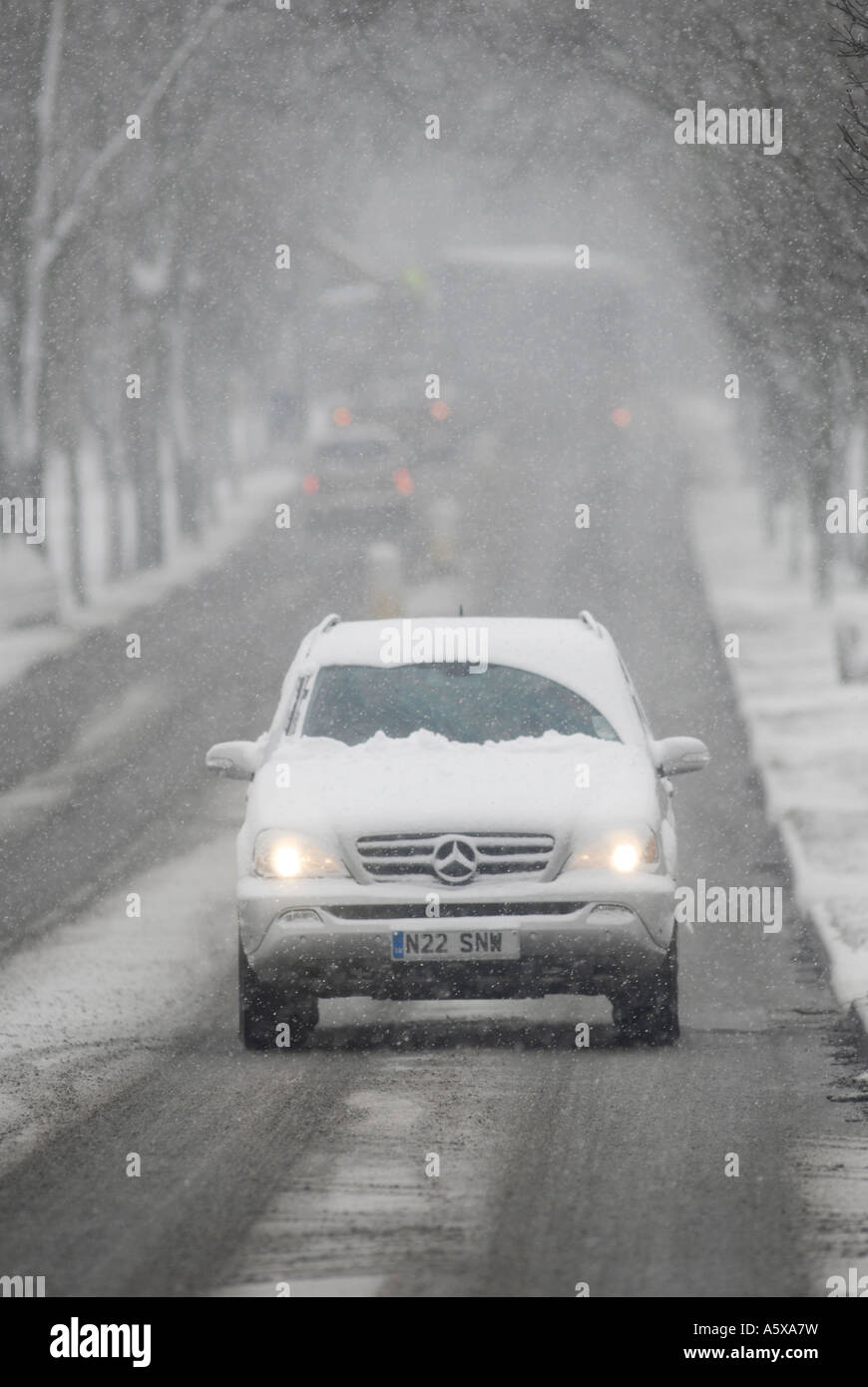Mercedes ml uk hi-res stock photography and images - Alamy