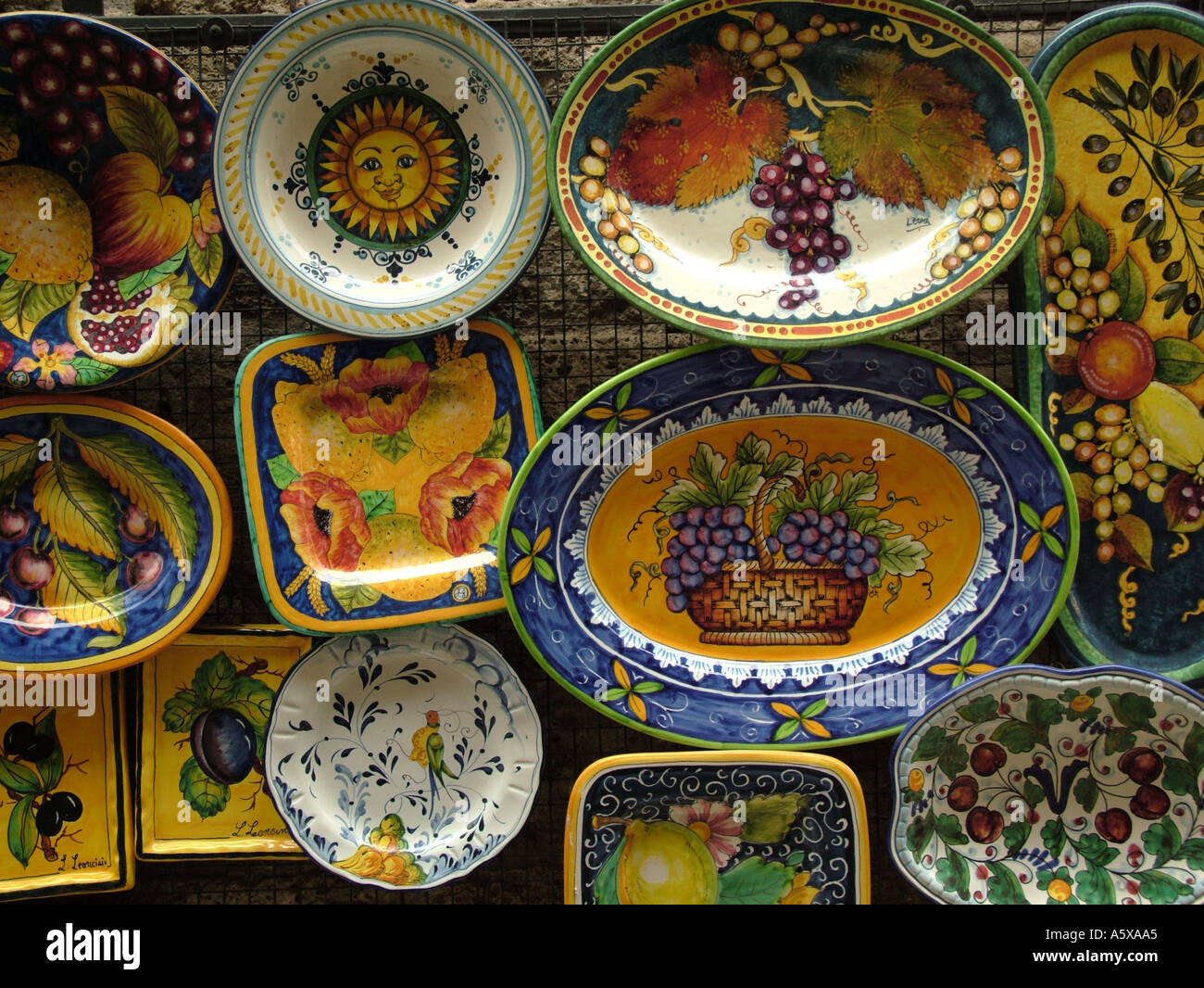 Tuscany italy ceramic painted pottery hi-res stock photography and ...