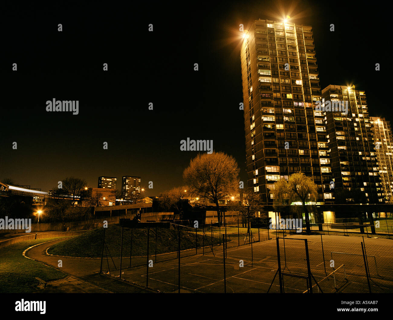 Tower blocks in Bow Bridge Estate Tower Hamlets London Stock Photo - Alamy