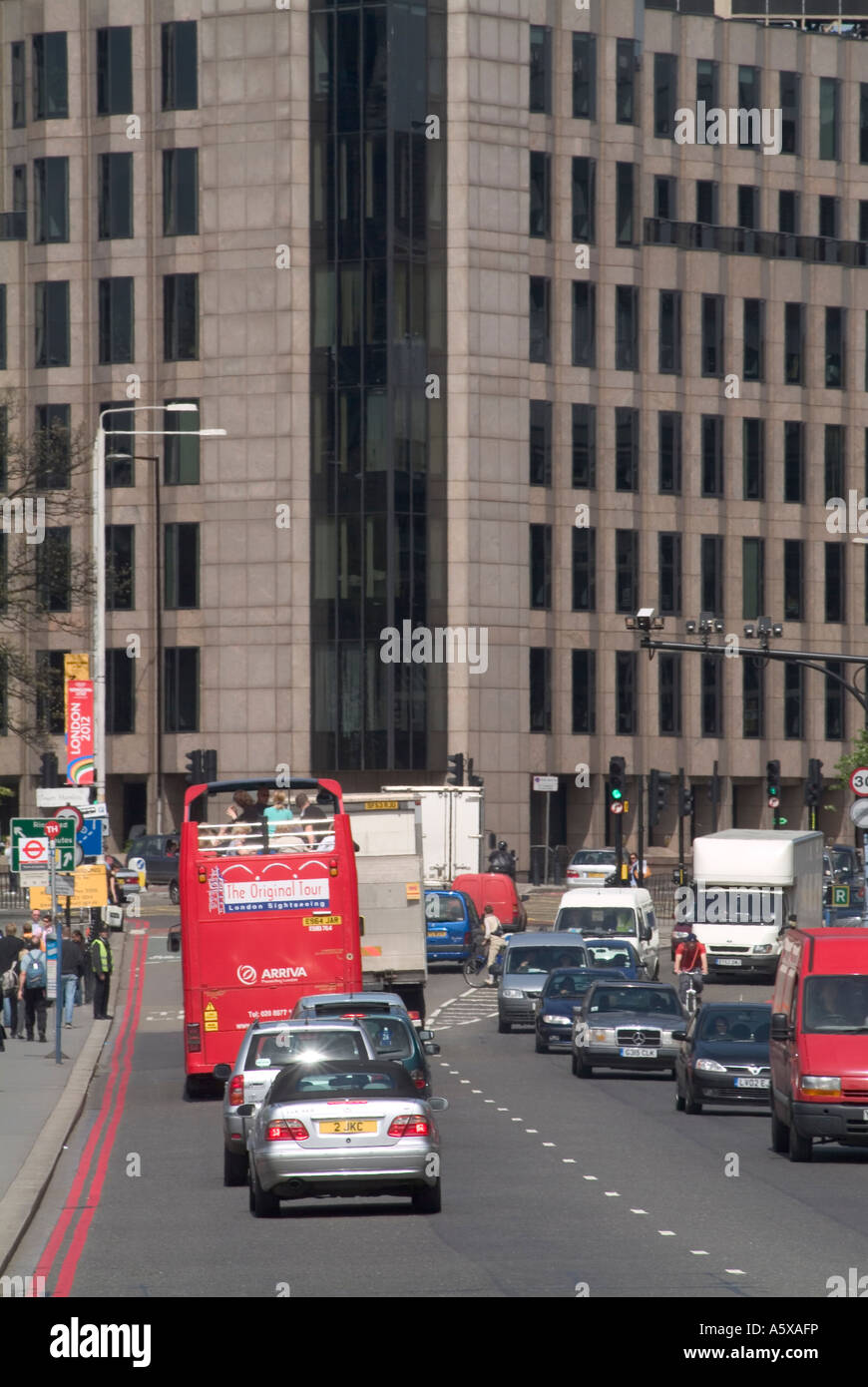 Congestion zone camera hi-res stock photography and images - Alamy