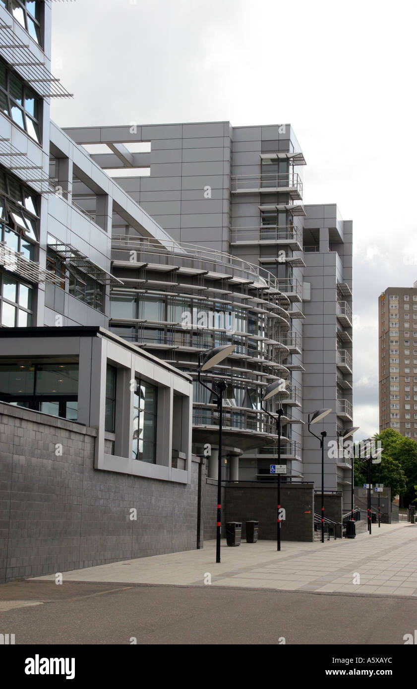 Glasgow Caledonian University Building Stock Photo - Alamy