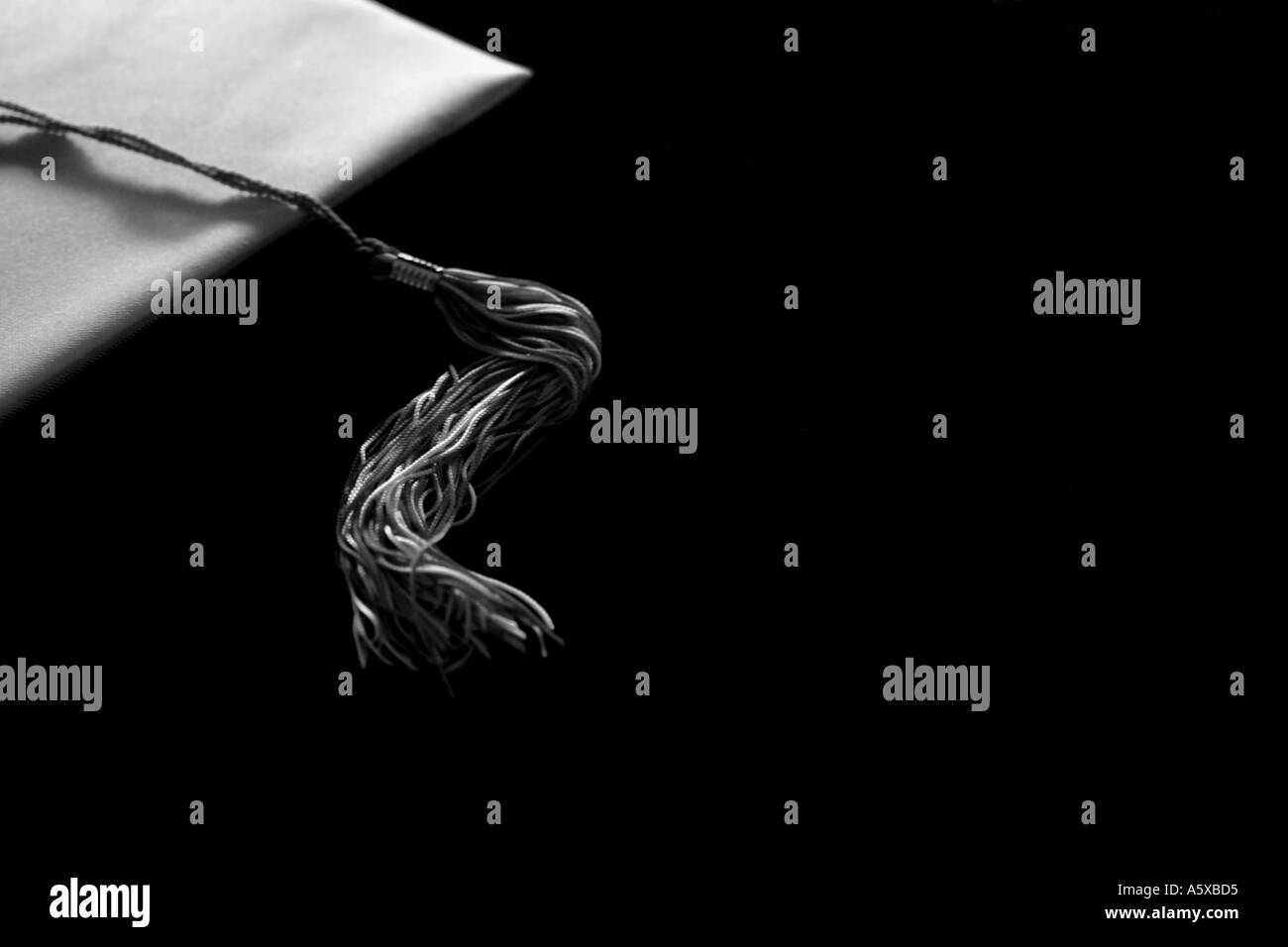 Graduation caps icons hi-res stock photography and images - Alamy