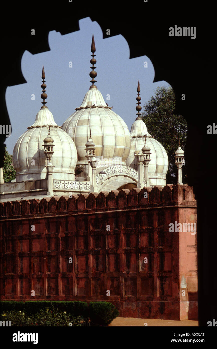 Moti Masjid Pearl Mosque, Red Fort, Delhi Stock Photo - Alamy