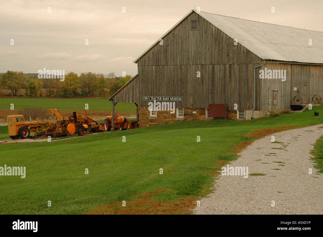 Tractor configuration hi-res stock photography and images - Alamy
