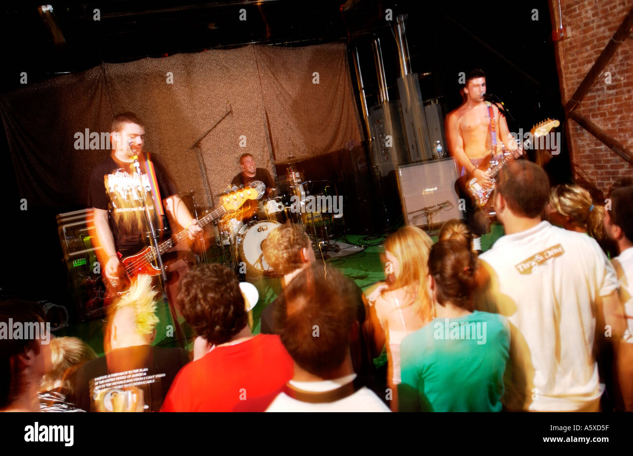 punk rock show Stock Photo - Alamy