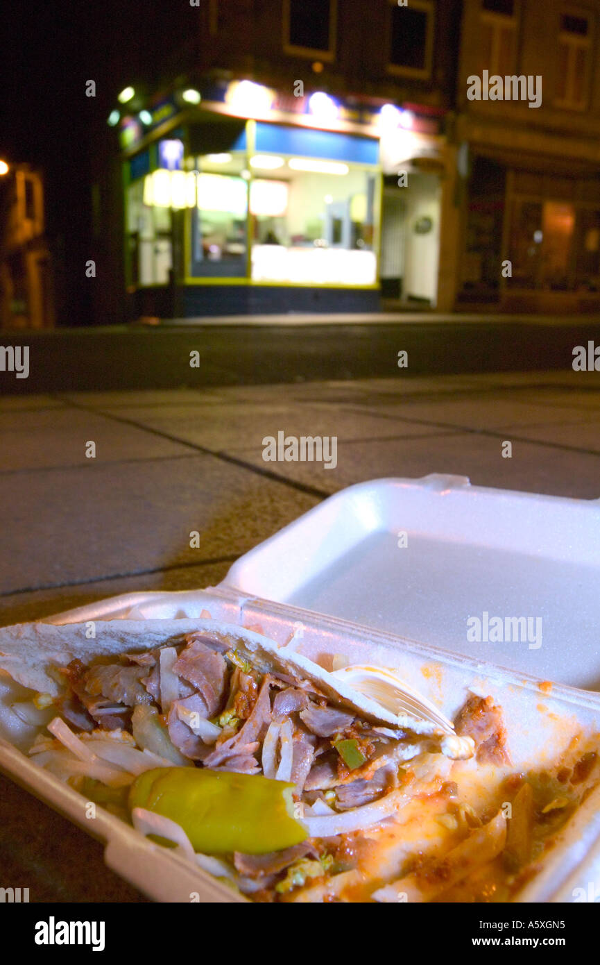 Plastic takeaway litter street hi-res stock photography and images - Alamy