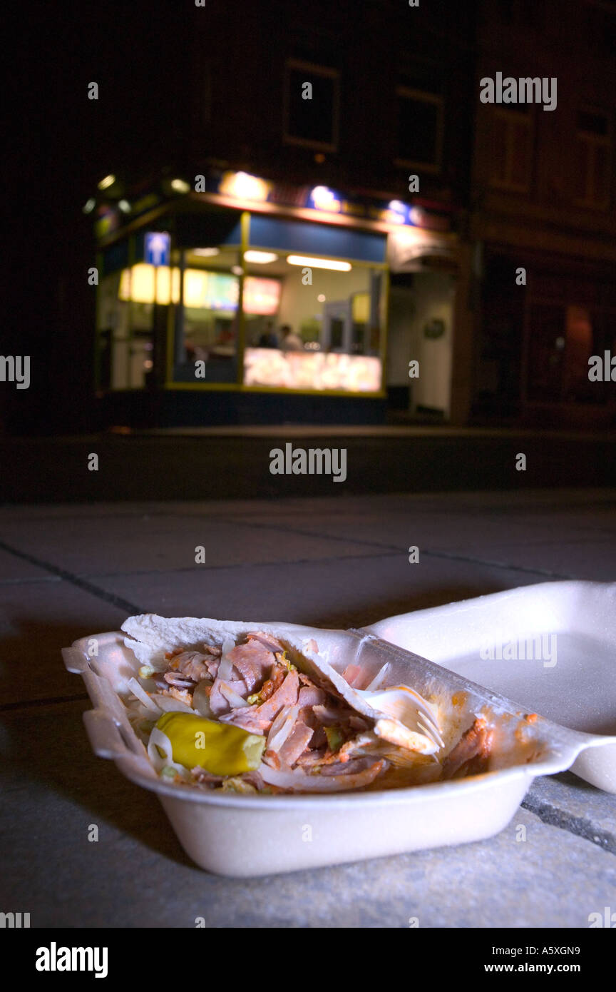 Plastic takeaway litter street hi-res stock photography and images - Alamy