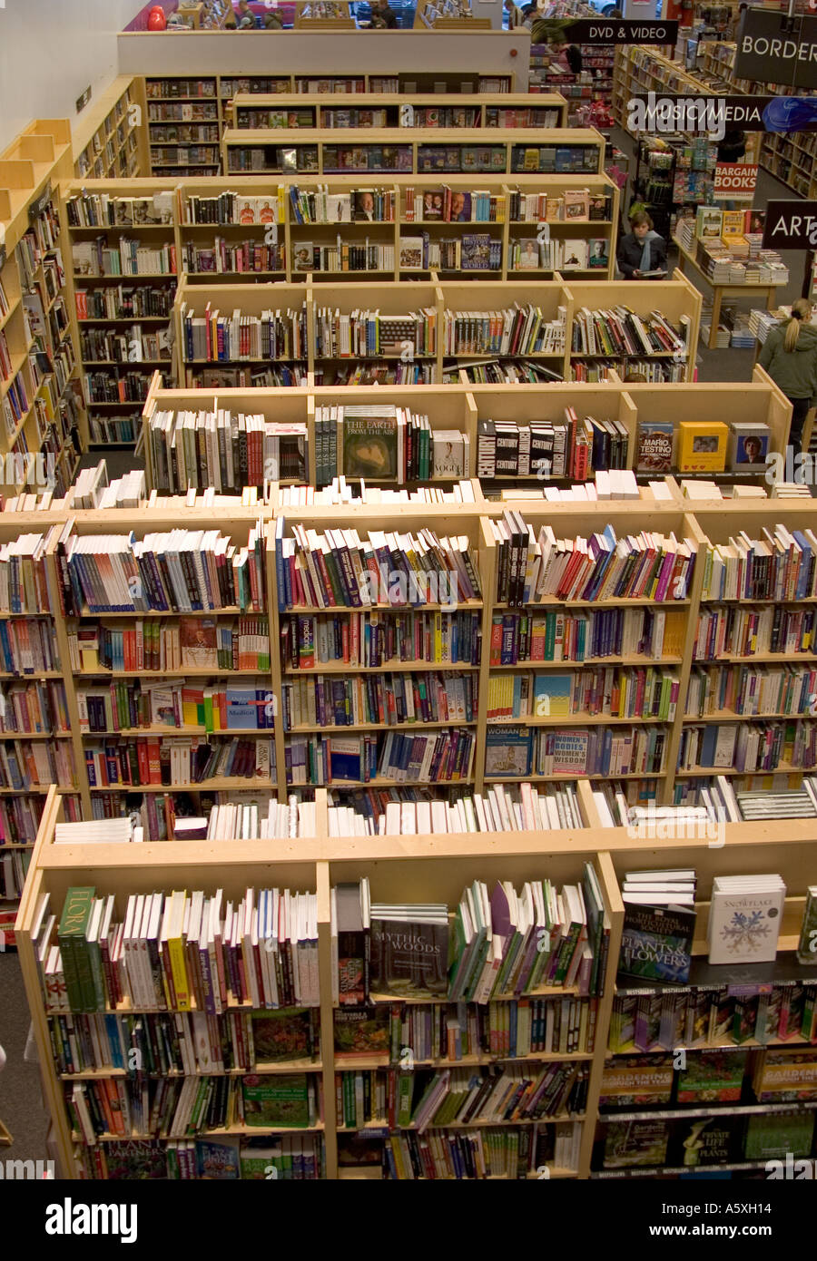 Borders books hi-res stock photography and images - Alamy