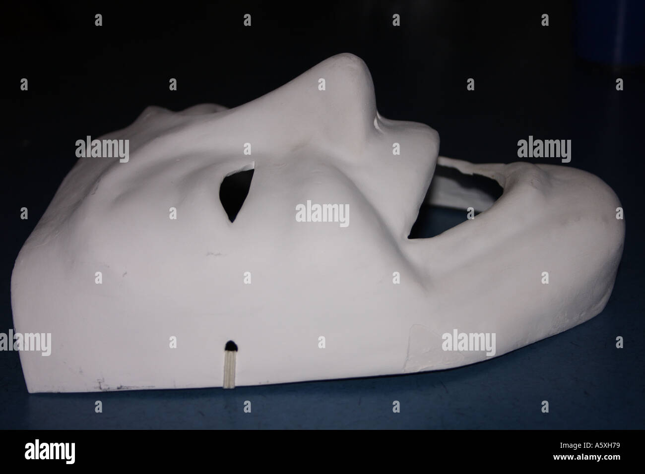 Thespian mask hi-res stock photography and images - Alamy