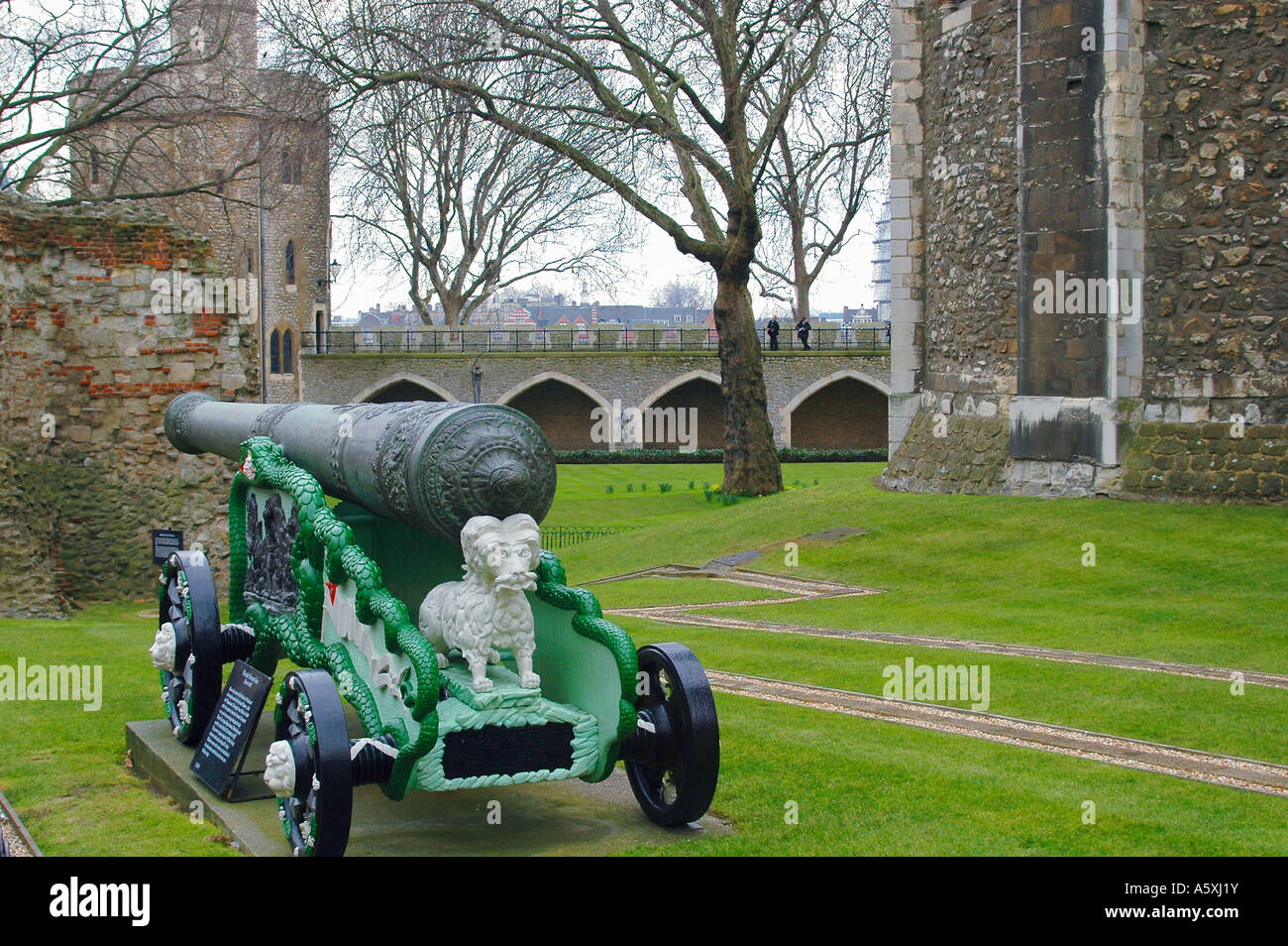 Lanthorn hi-res stock photography and images - Alamy