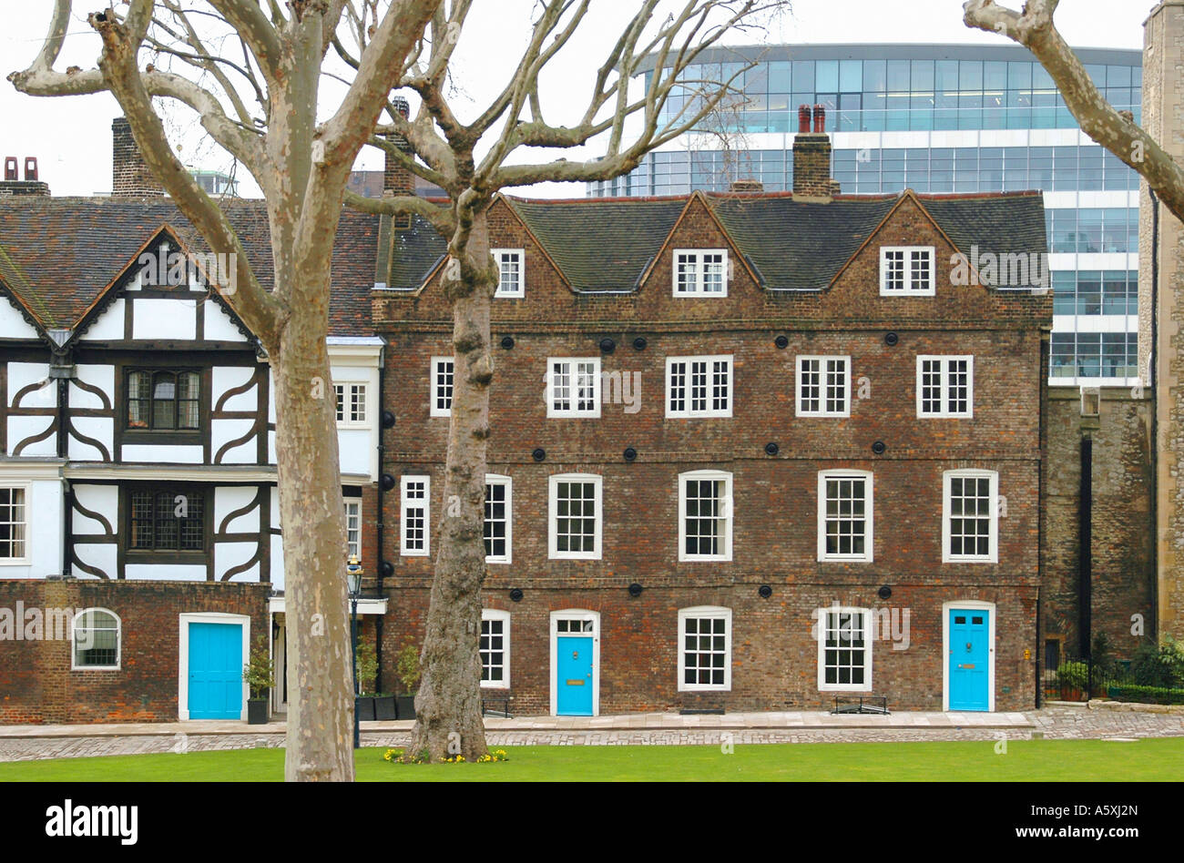 London green the tower hi-res stock photography and images - Alamy