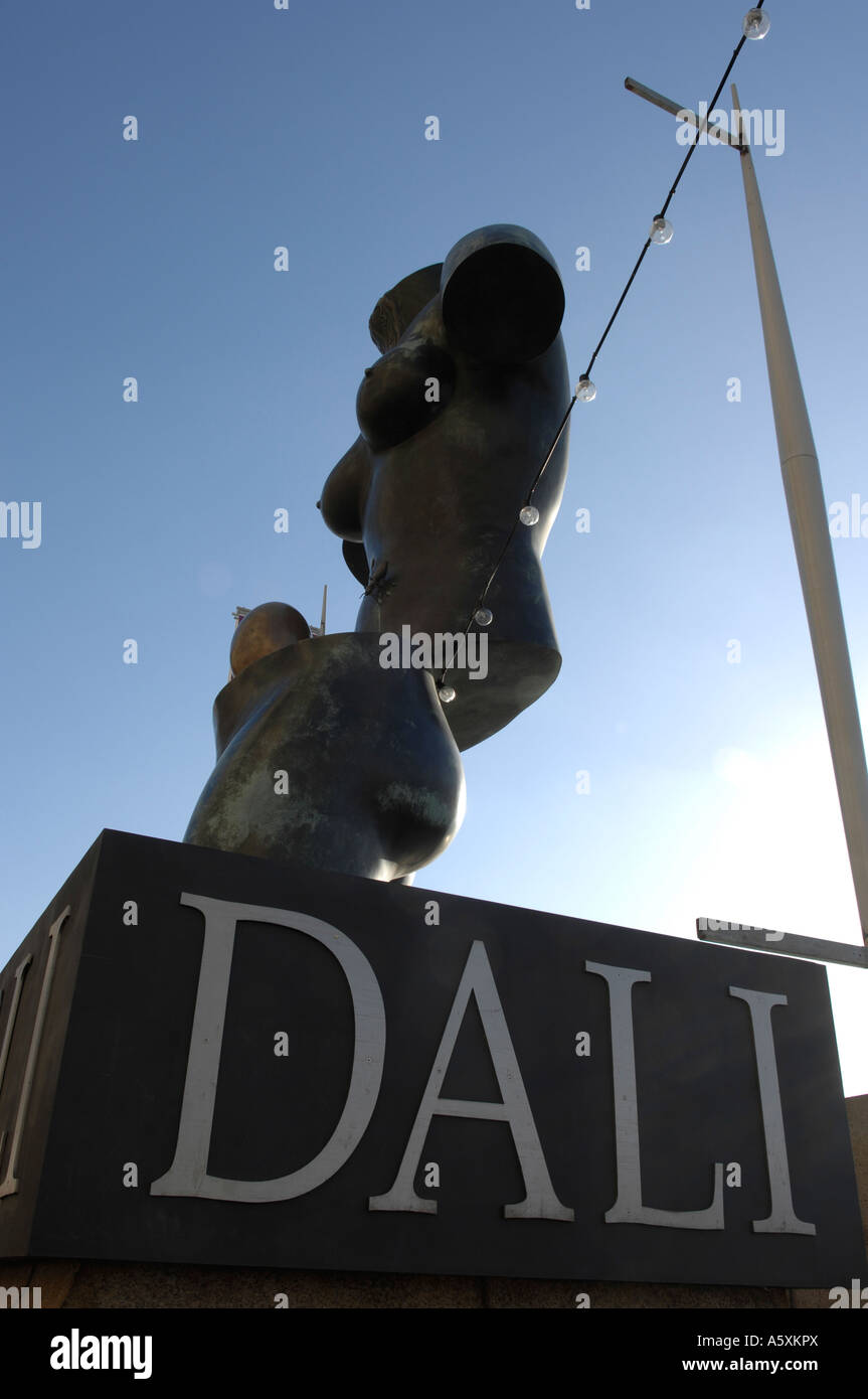 Salvador Dali Statue Stock Photo - Alamy