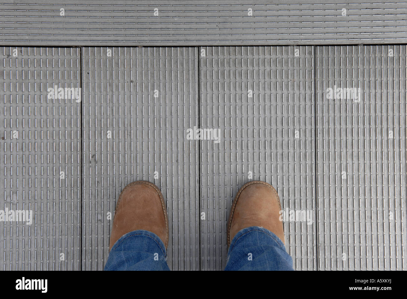 Feet of engineering hi-res stock photography and images - Alamy