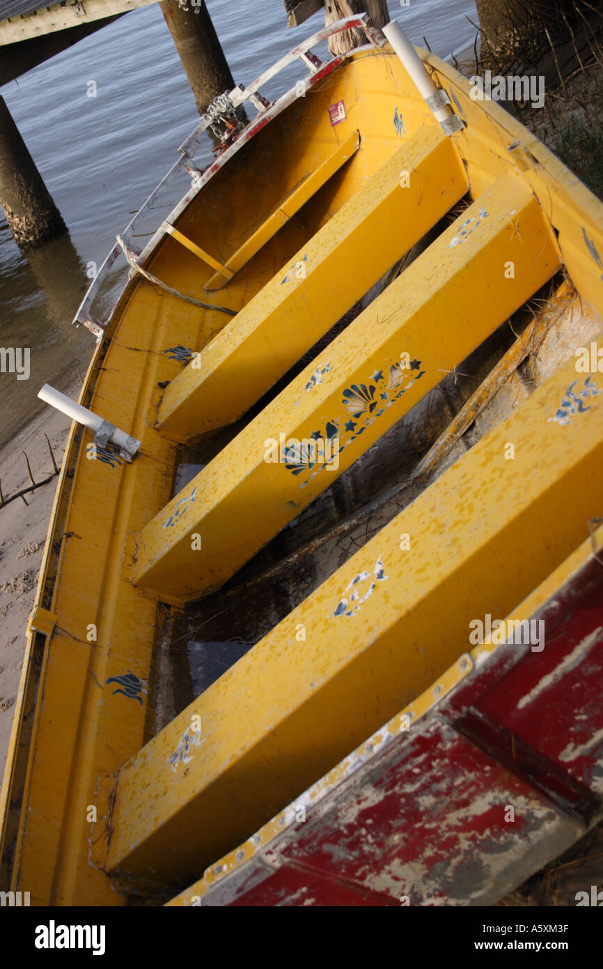 Pulled up anchor hi-res stock photography and images - Alamy