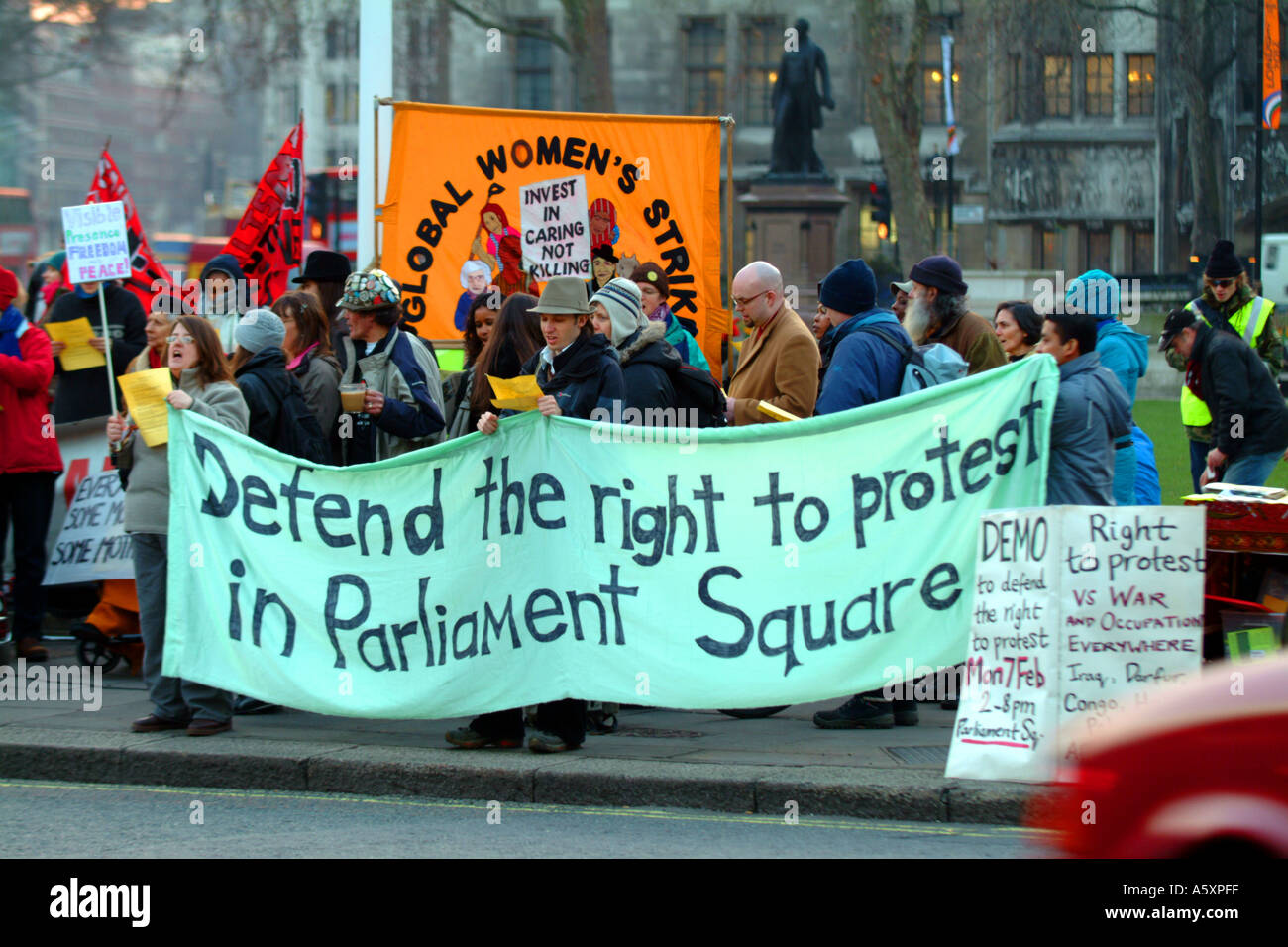 Protest Parliament square London Stock Photo - Alamy