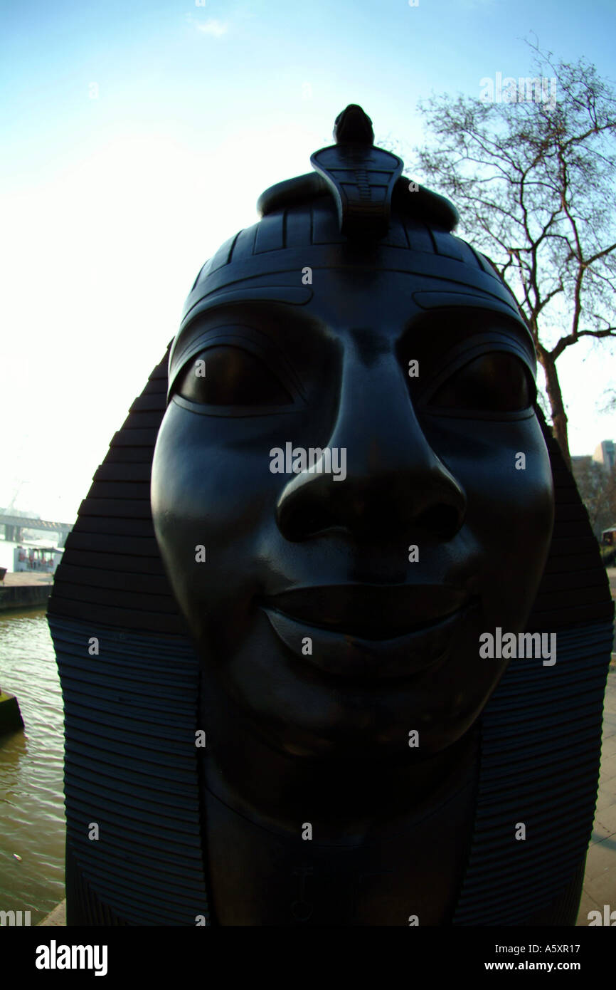 cleopatra s needle embankment london sphinx head face bronze statue ...