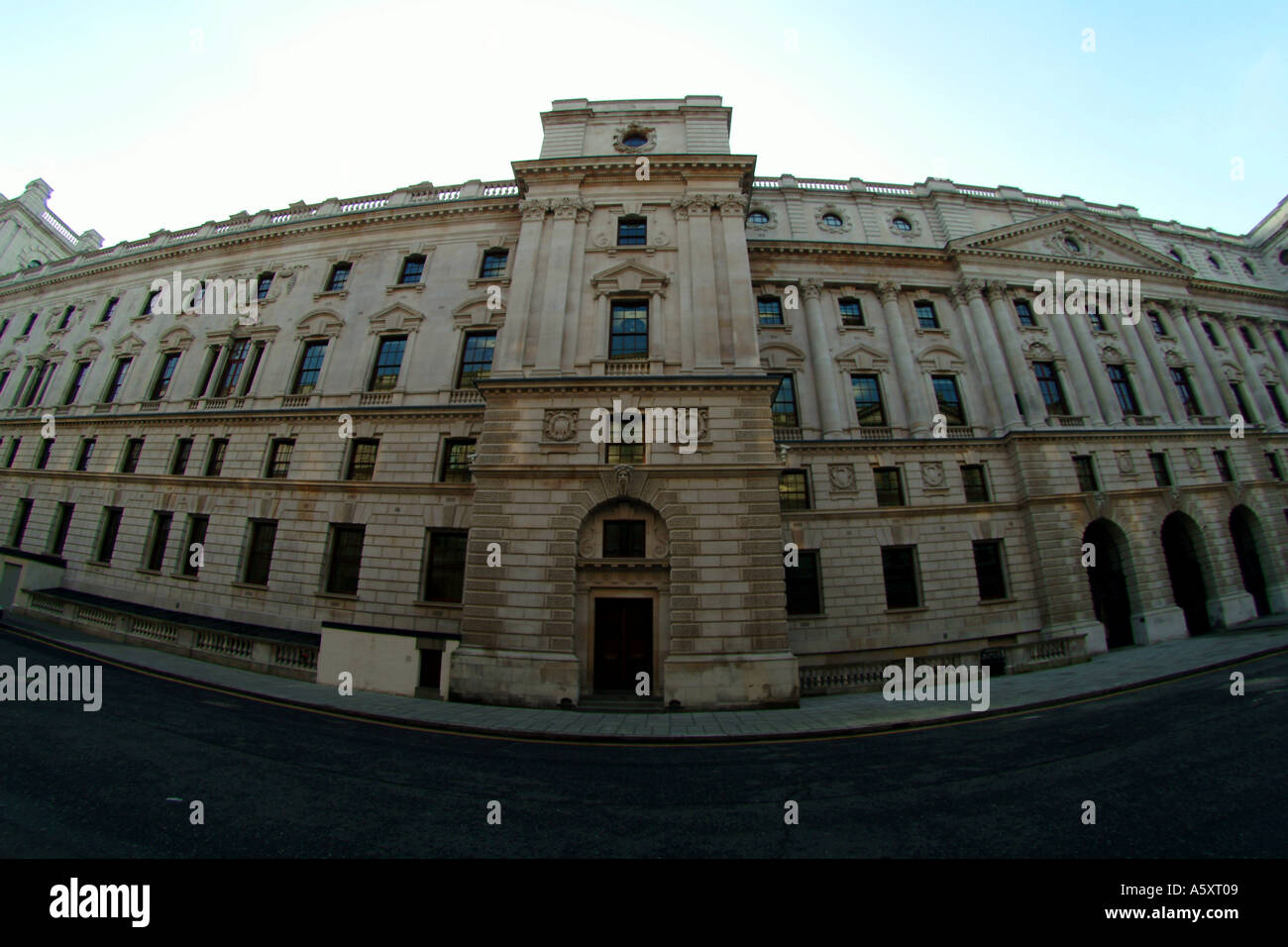 government building London Stock Photo - Alamy