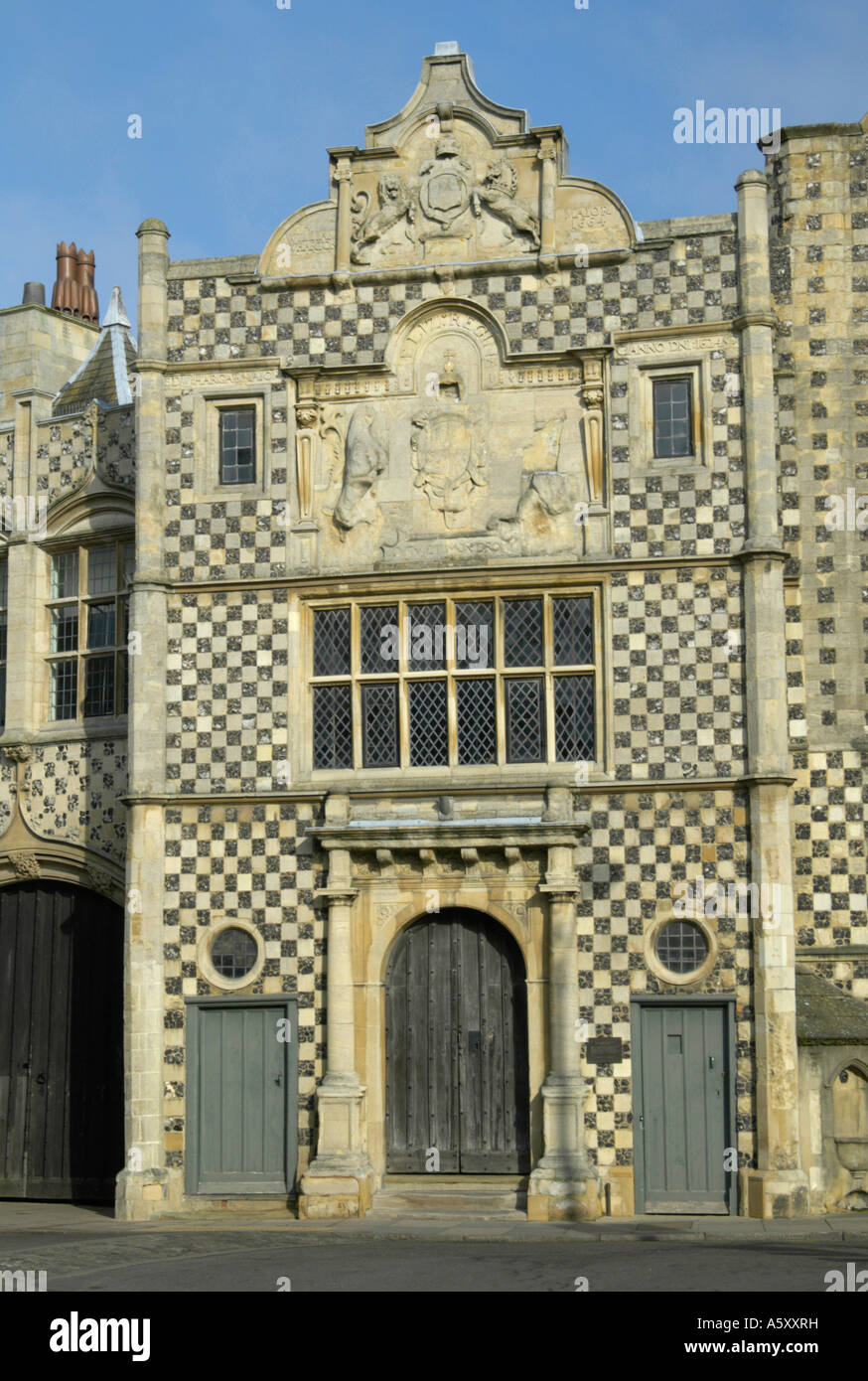 Holy trinity guildhall hi-res stock photography and images - Alamy