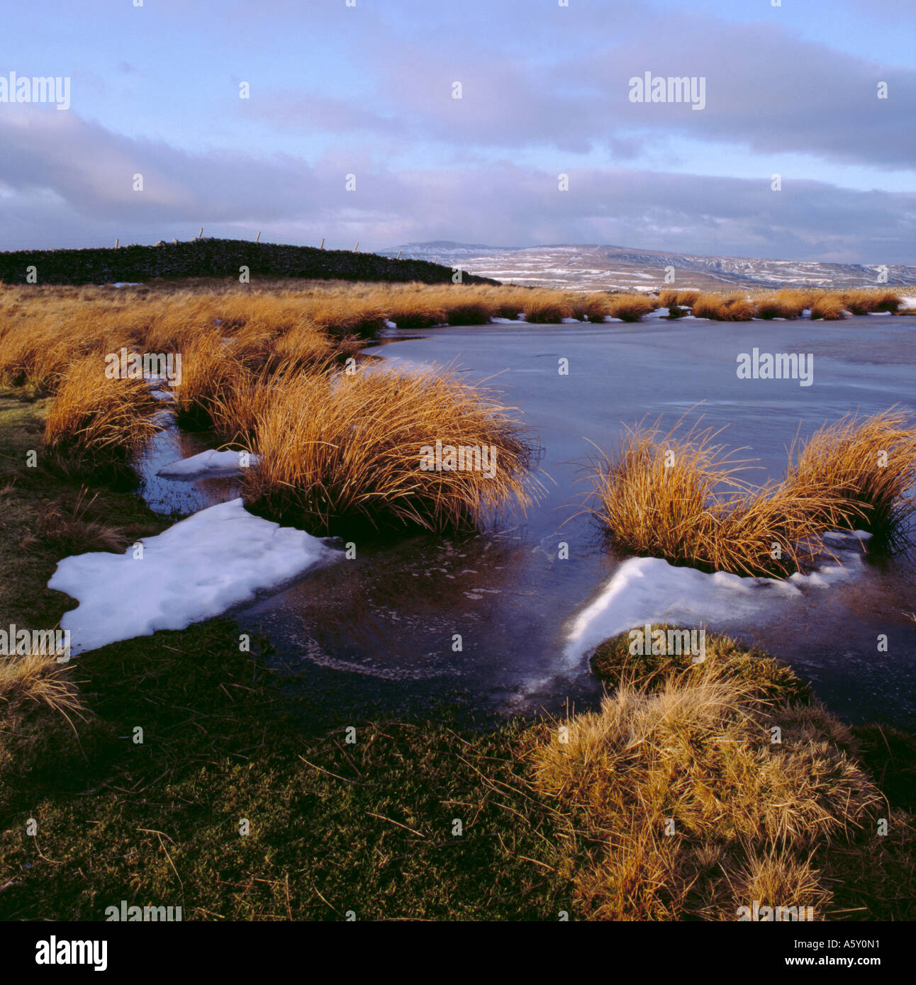 Winter moorland scene above Langstrothdale, upper Wharfedale, Yorkshire ...