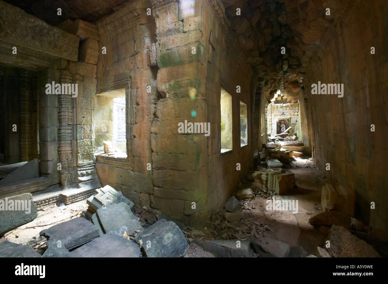 Ta prohm interior cambodia hi-res stock photography and images - Alamy