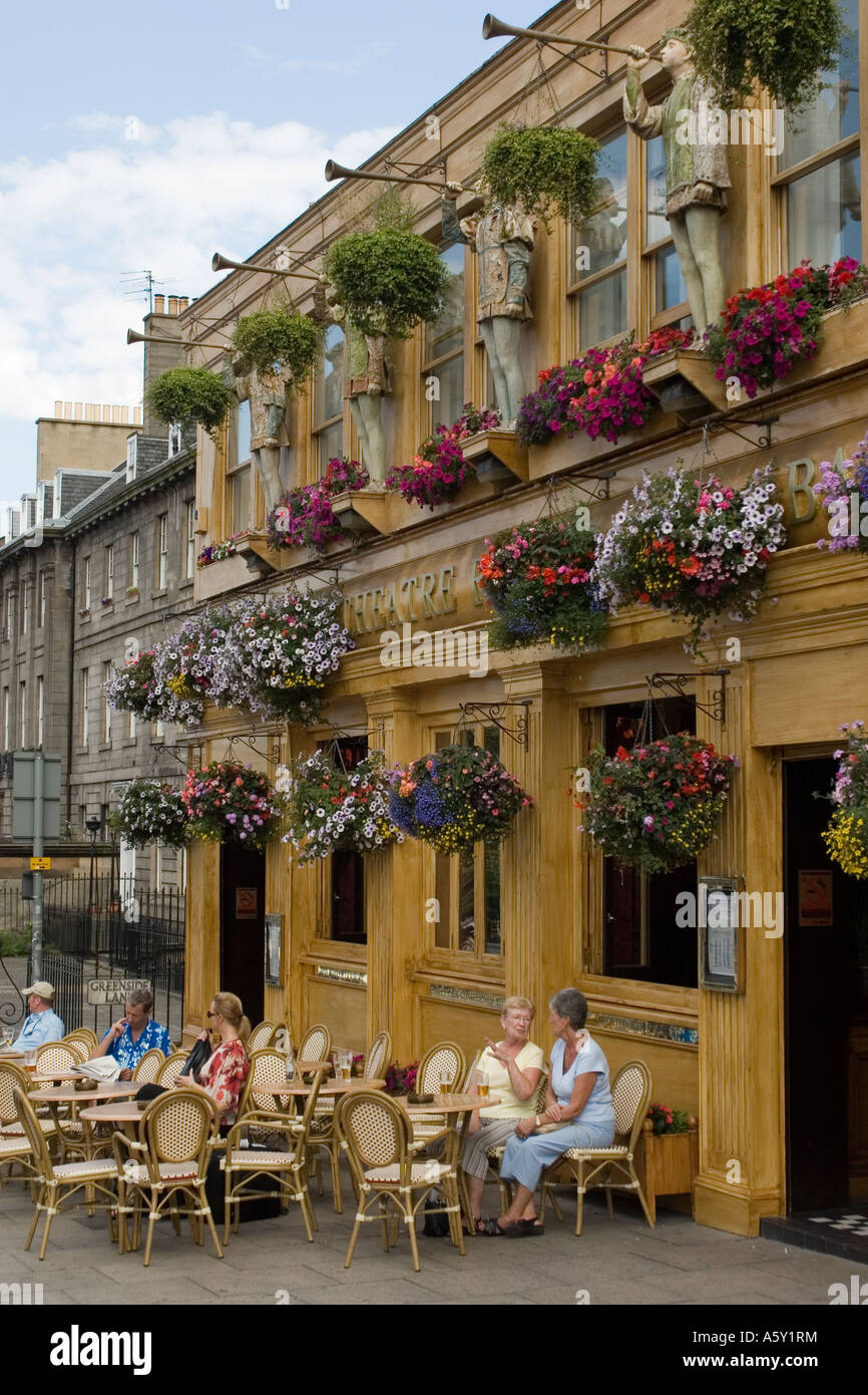Leith pubs hi-res stock photography and images - Alamy