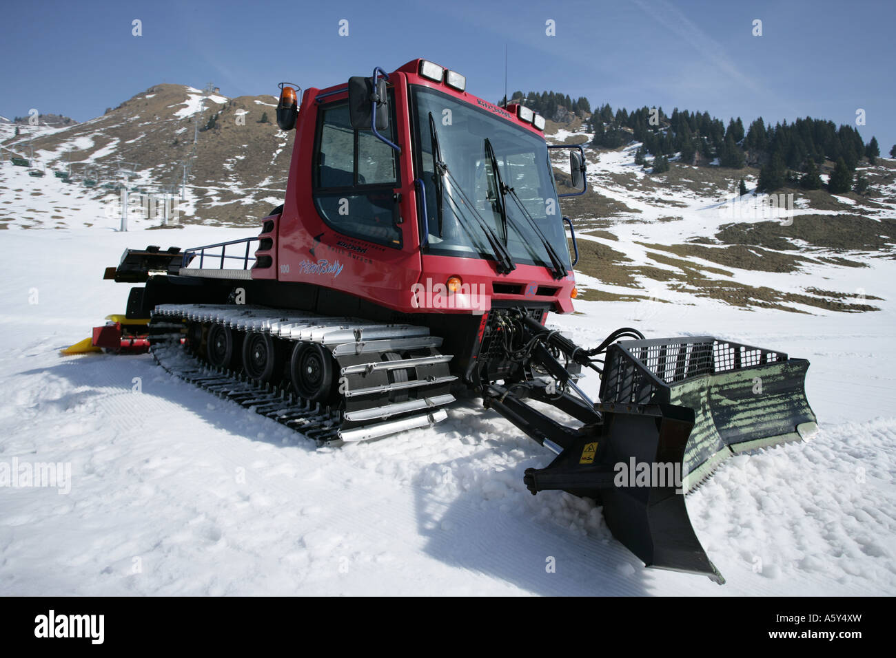 Piste basher hi-res stock photography and images - Alamy