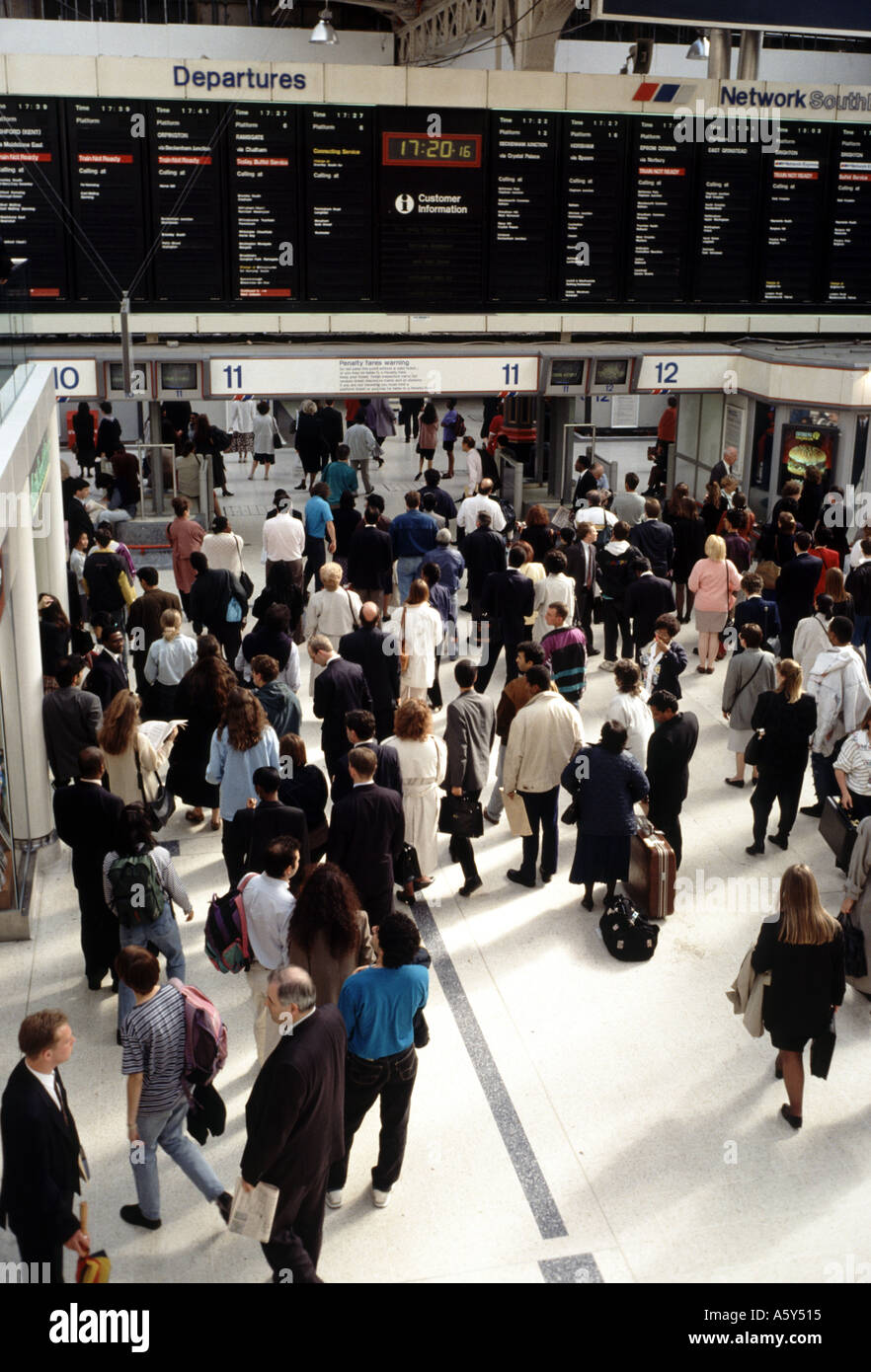 Victoria Rail Station London UK Stock Photo - Alamy